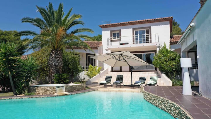Vaste Villa Familiale Avec Piscine Et Jacuzzi - Béziers