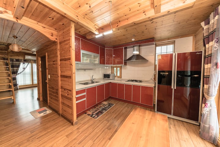 강동리조트와 가까운 경주 여행 숙소 (경주월드) 안젤리코 - Gyeongju-si