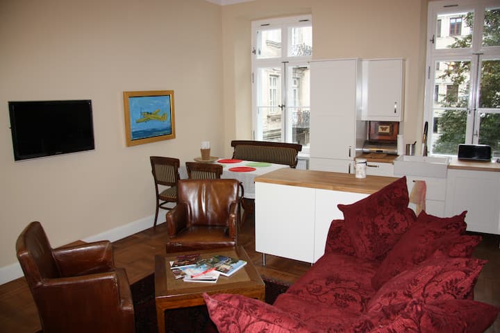 Charming 3r/3b In Old Town 18century, Bednarska St - Varsovia