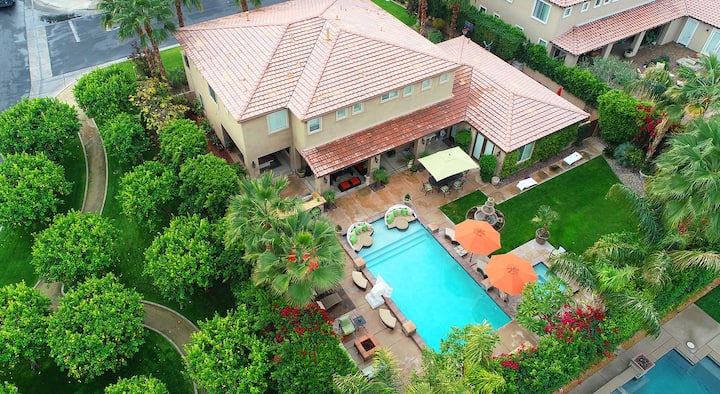 Romantic Backyard, 4 En Suites +2 Bedrooms Located - Indio, CA