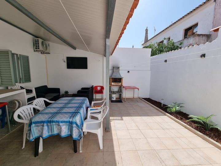 Casa T2 No Algarve Com Terraço - Monte Gordo