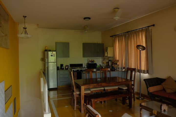 Lovely 1/2/3 Br Duplex Apt In Hauz Khas, S. Delhi - New Delhi