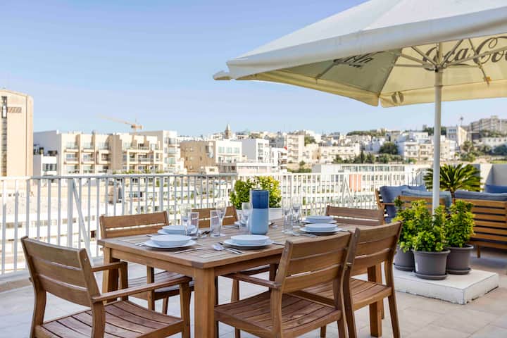 High-end Living Exclusive Penthouse St. Julian’s - Málta