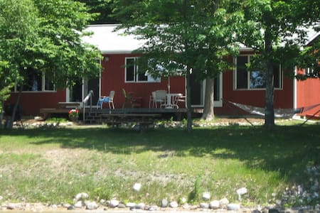 Torch Lake Vacation Rentals & Homes - Michigan, United States | Airbnb