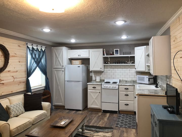 Ozark Urban Farmhouse - Harrison, AR