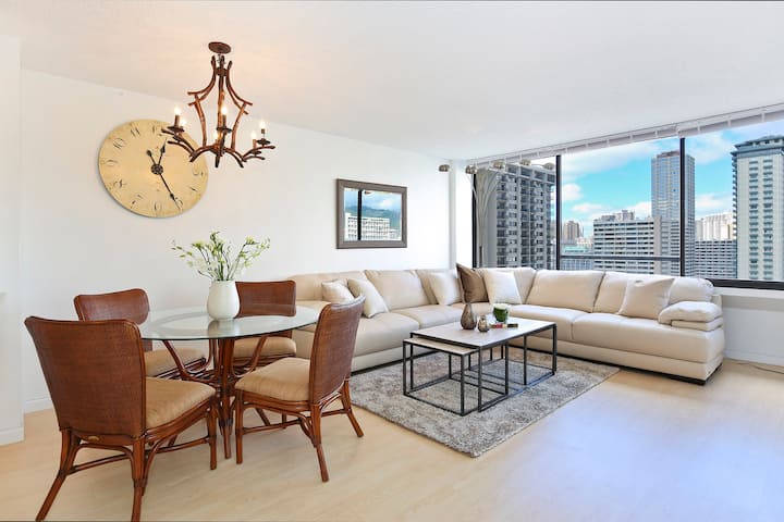 2bed/2bath! A/c, Washer/dryer, Washlets! At#19a - Honolulu