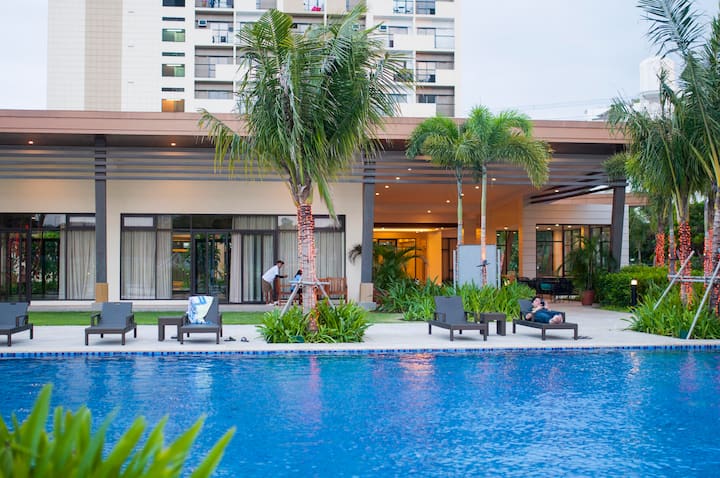 Ishko’s Place: Homey & Relaxing 2br Near Airport - Muntinlupa