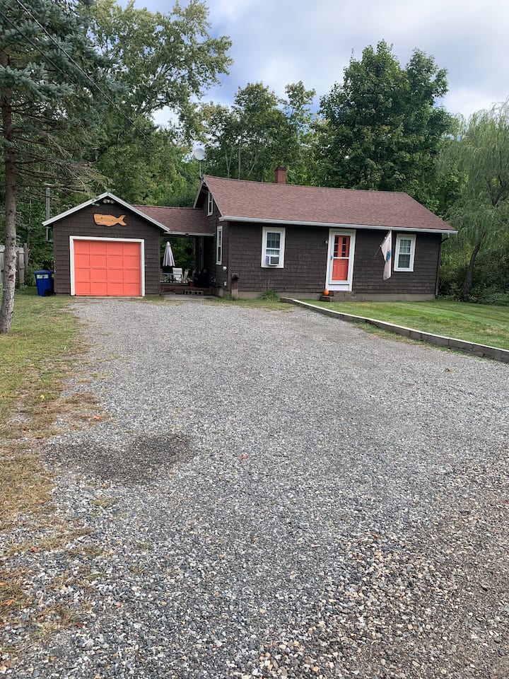 Cozy Cottage In Heart Of York- Close To The Beach - York, ME