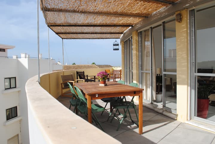 Terrasse Au Pays Des Merveilles Avec Vue Sur La Mer - Faro