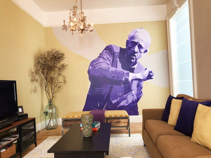 Fun & Artsy 2 Bdrm 2 Ba Hayes Valley Hidden Gem - San Francisco, CA