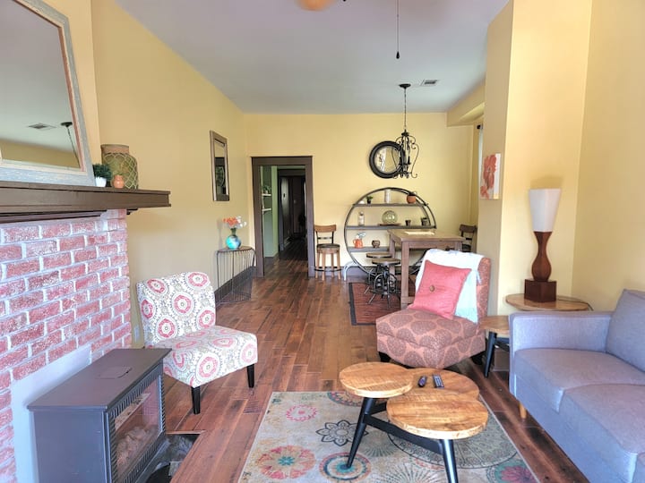 Spacious Family Home - Near Uptown Streetcar - New Orleans, LA