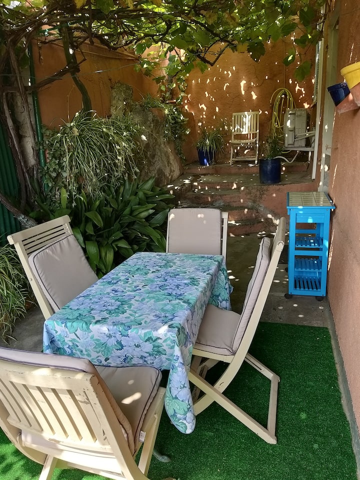 Lumineux 3 Pièces Avec Terrasse Couverte De Vigne - Saint-Jean-Cap-Ferrat