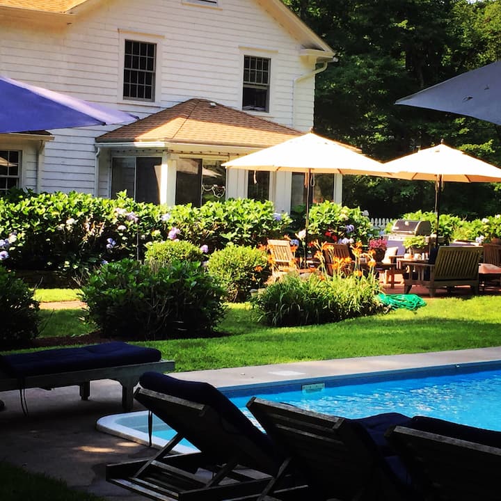 Modern Farmhouse With Pool Located 1 Hr From Nyc. - Weston, CT