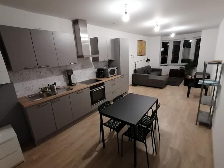 Appartement 5p Entrée De Liège. - Luik