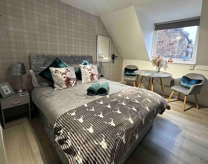 Stag Head Studio - Inverness City - Free Parking - Culloden Battlefield