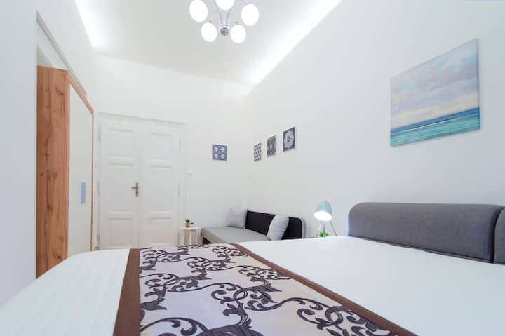 City Center Spacious Perlova Str. 3bdr Id: (75) - Prague