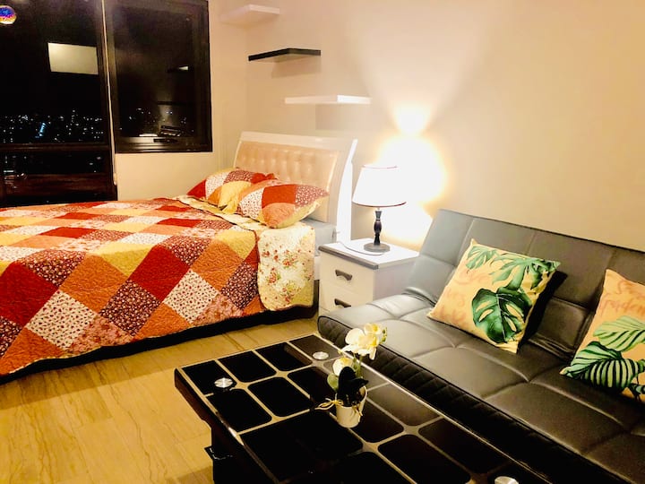 Day Unit/ Early Check In Condo in Cubao for 10 hrs - Condominiums for ...