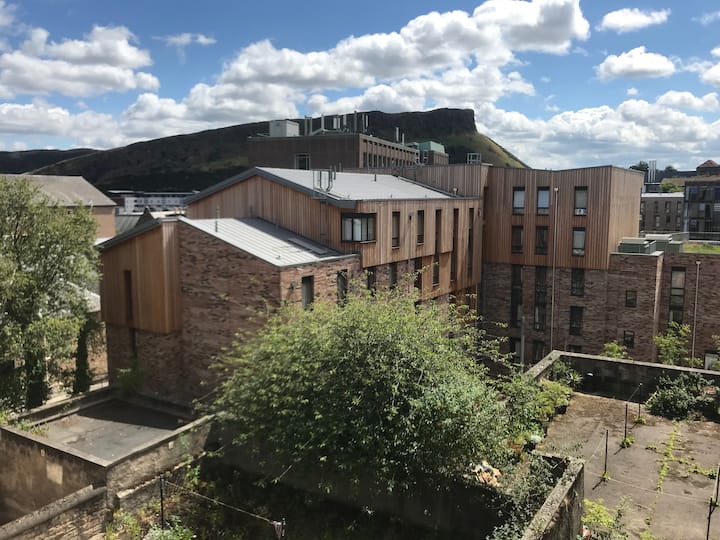 Crags View Apartment - Edinburgh