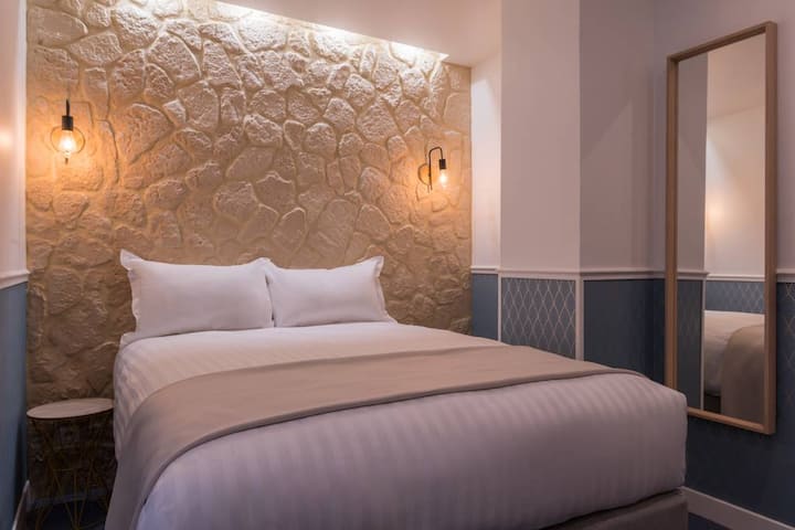 Jolie Petite Chambre Proche Du Canal Saint-martin - Paris