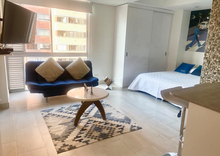 Apartaestudio En El Poblado Cerca Al C.c El Tesoro - Medellín