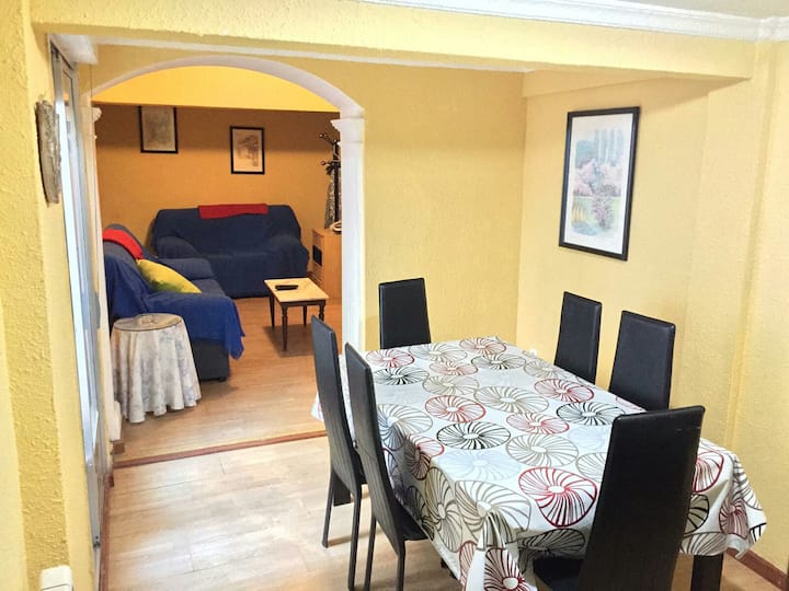 Céntrico Piso Por Habitaciones,hasta Grupos De 19 - Salamanque