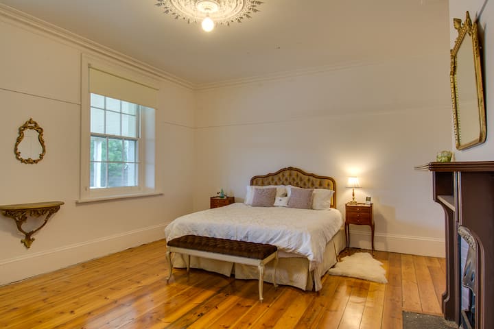 Historic Accommodation - Portland