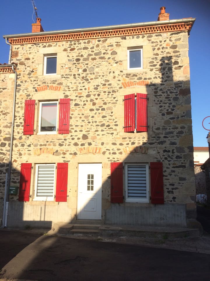 Meilhaud, Jolie Et Agréable Maison De Bourg - Issoire