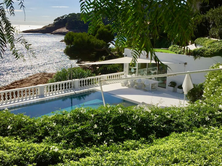 Exclusiva Villa En Primera LÃnea Aiguablava,begur - Sa Tuna