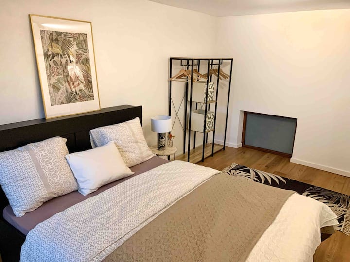 Contemporary Design Loft At Place Stephanie - Brüssel