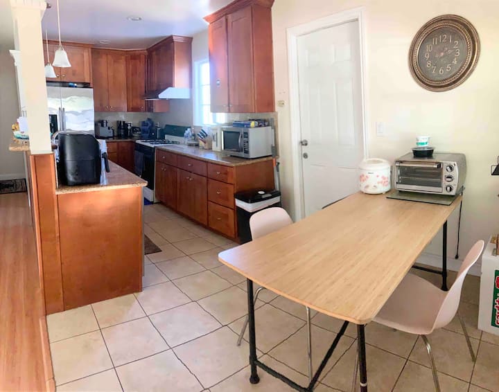 Clean Private Room Santa Clara(apple ) Room1 - Santa Clara, CA