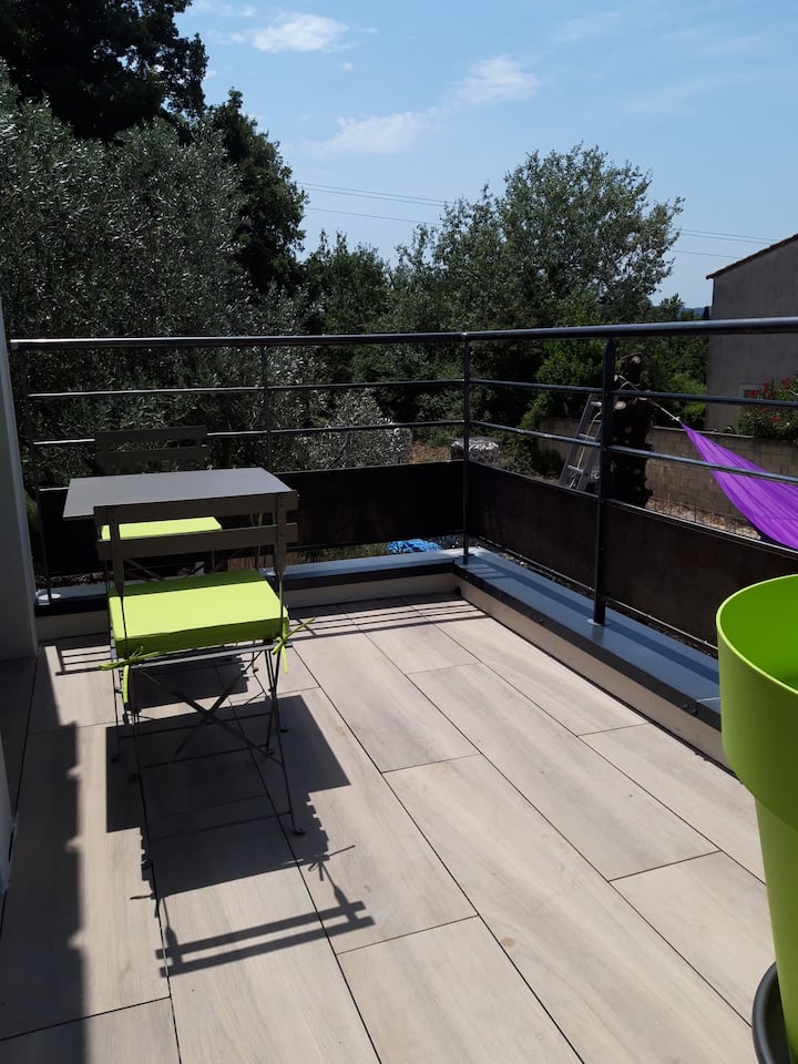 Studio Idéalement Situé - Saint-Laurent-des-Arbres