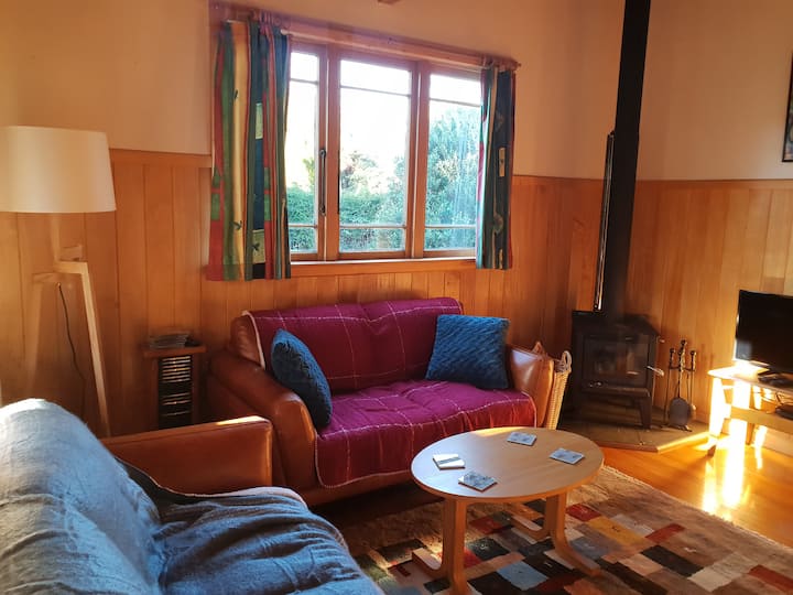Blue Cottage   $ - Tākaka