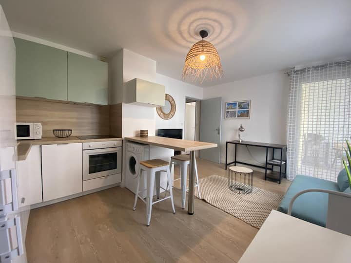 Apt T2 Rénové, Nouvelle Mairie, Terrasse, Pkg - Montpellier