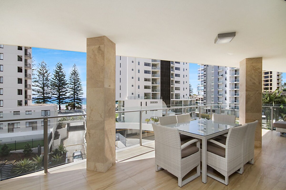 Maili 6: Lujoso alojamiento en el cielo cerca de Rainbow Bay Beach - Airbnb