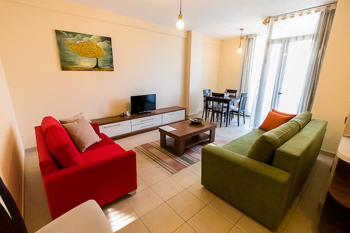 "Pazari I Ri"- At Farmers' Market: 2 Beds/2 Bath - Tirana