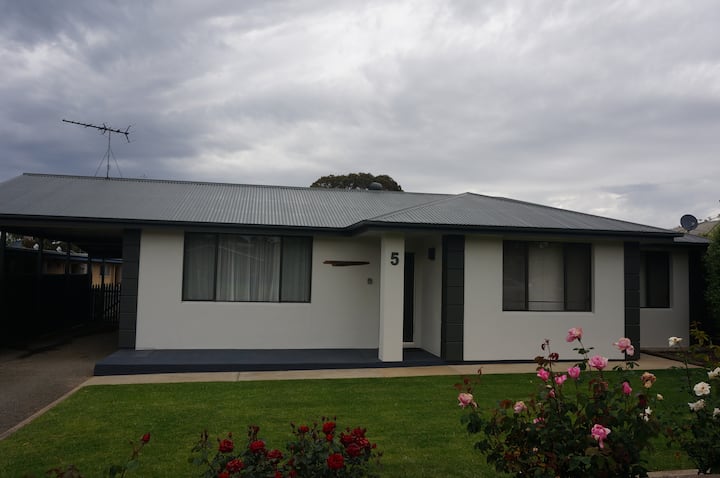 Kingscote Holiday Rentals & Homes - South Australia, Australia | Airbnb