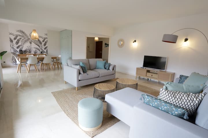 Superbe 120m2 - 2chambres + 2sdb, 3 Grds Balcons - Annecy