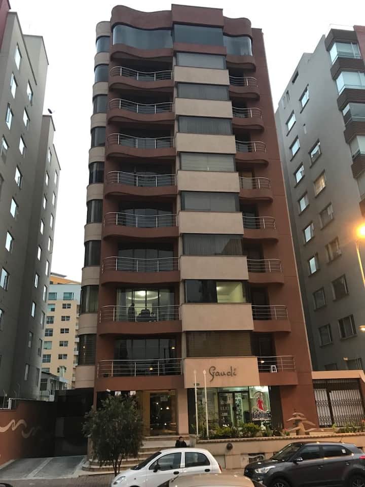 Cozy Apartment For Two - Quito (Ecuador)