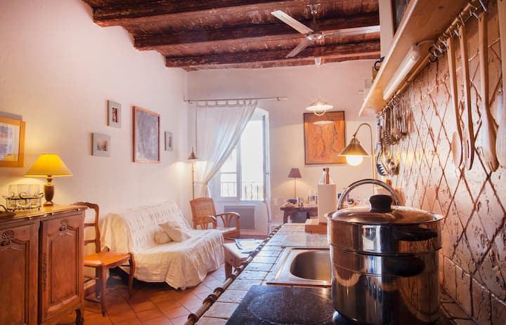 Duplex Mezanu, Centre Historique D'ile Rousse - L'Île-Rousse