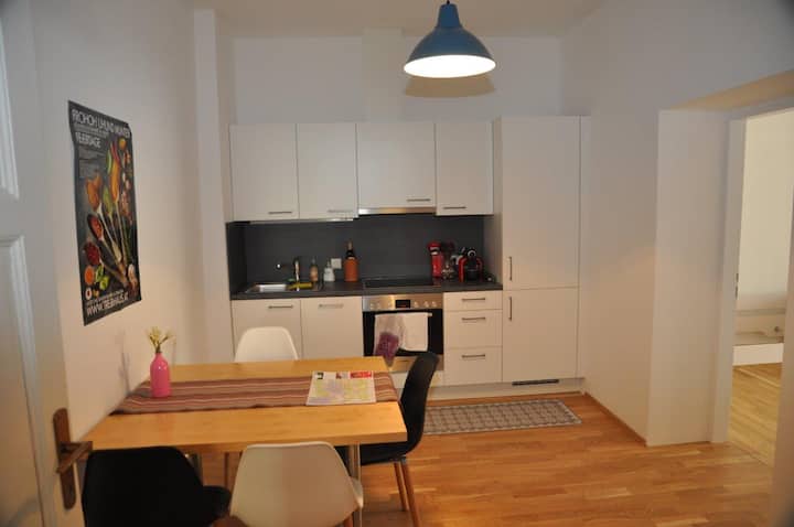 Luxurious Bedroom In The City Center - Innsbruck