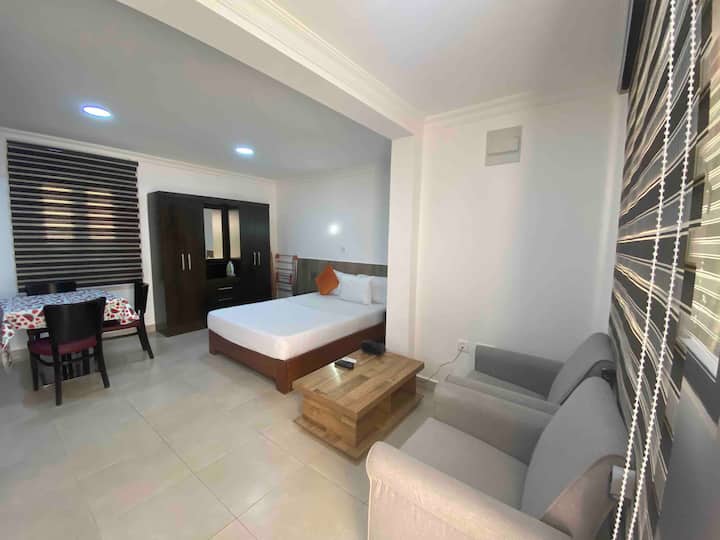 The Chairman Studio Apartment - Accra