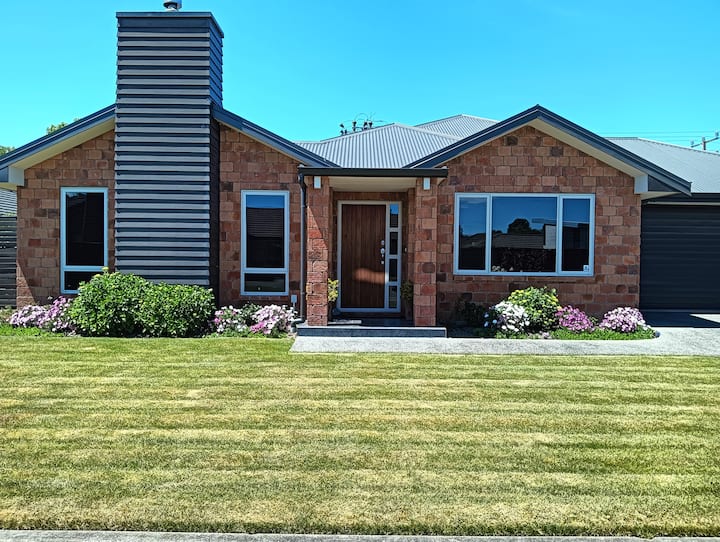 Luxurious Hidden Gem In Sunny Blenheim - Blenheim
