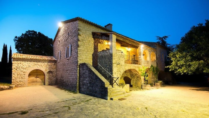 Mas En Pierre Au Coeur De L'ardèche - Ruoms
