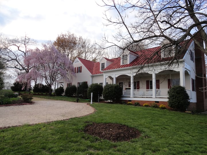 Fox Hunt Box-private Suite & Stalls - Leesburg, VA