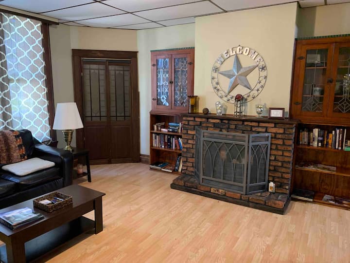 Downtown Apt 101 - Fort Wayne, IN