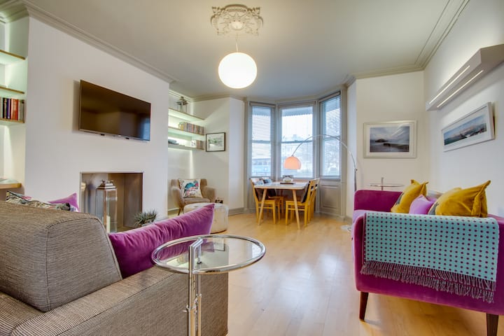 Upper-ground Floor Regency Apartment By Pier - Brighton