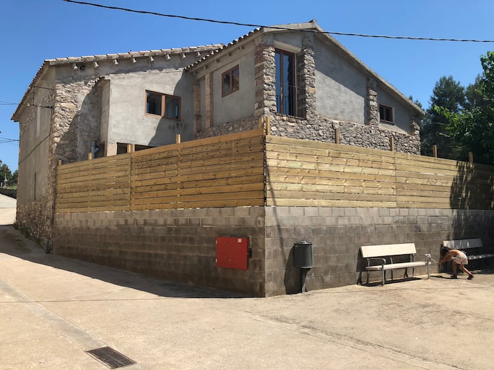 Casa Estilo Masía En El Corazón De Cataluña - Sallent
