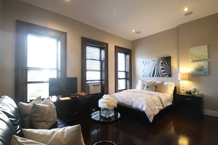 Beautiful Studio In Heart Of Harlem - New York