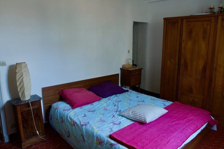 Chambre Dans Maison Familiale Avec Jardin - Carnoux-en-Provence