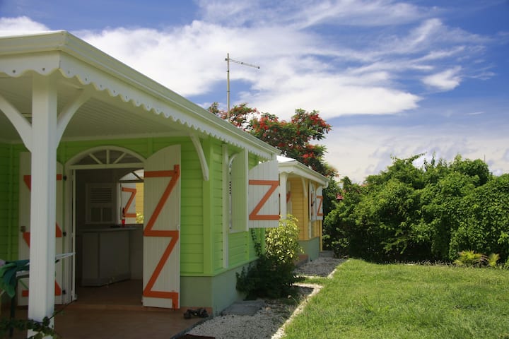 Charmants Bungalows à 2 Minutes à Pied De La Mer - Martinique